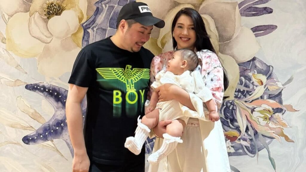 ‘Tiba-Tiba Terkencing Dalam Seluar Bila Angkat Baby Mulan’ – Atikah ...